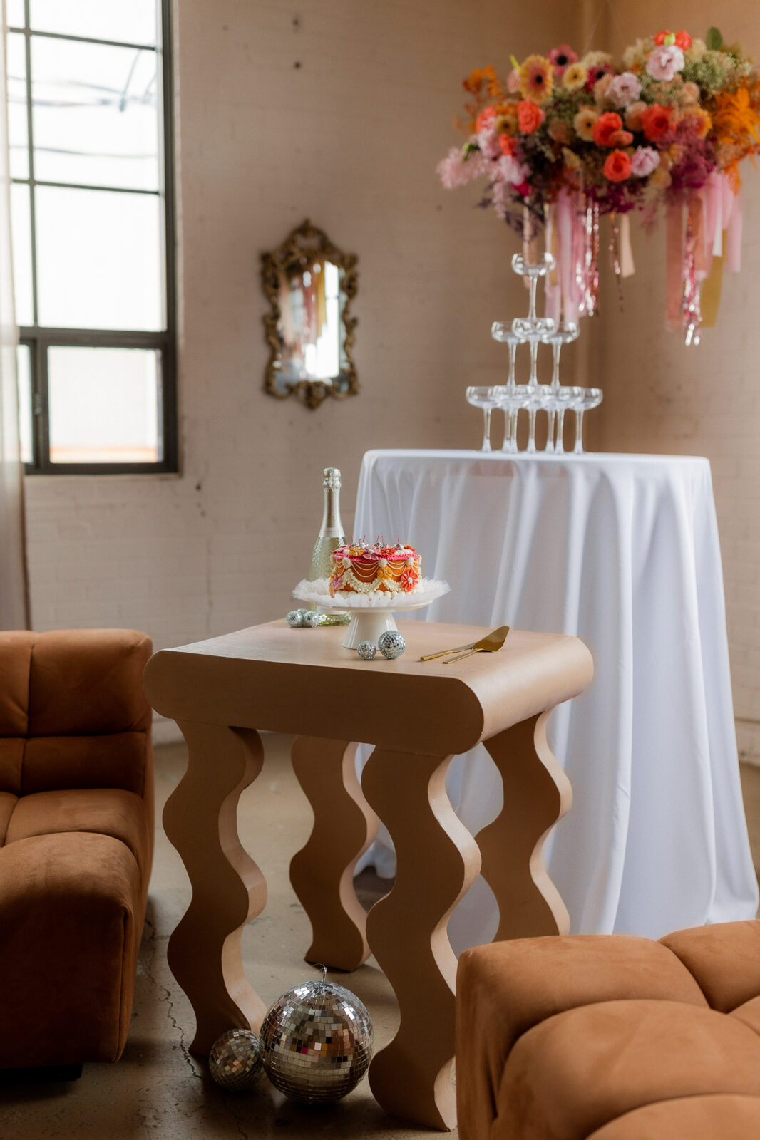 Junto Studio | Kira & Matt | courtneymarieimaging.com